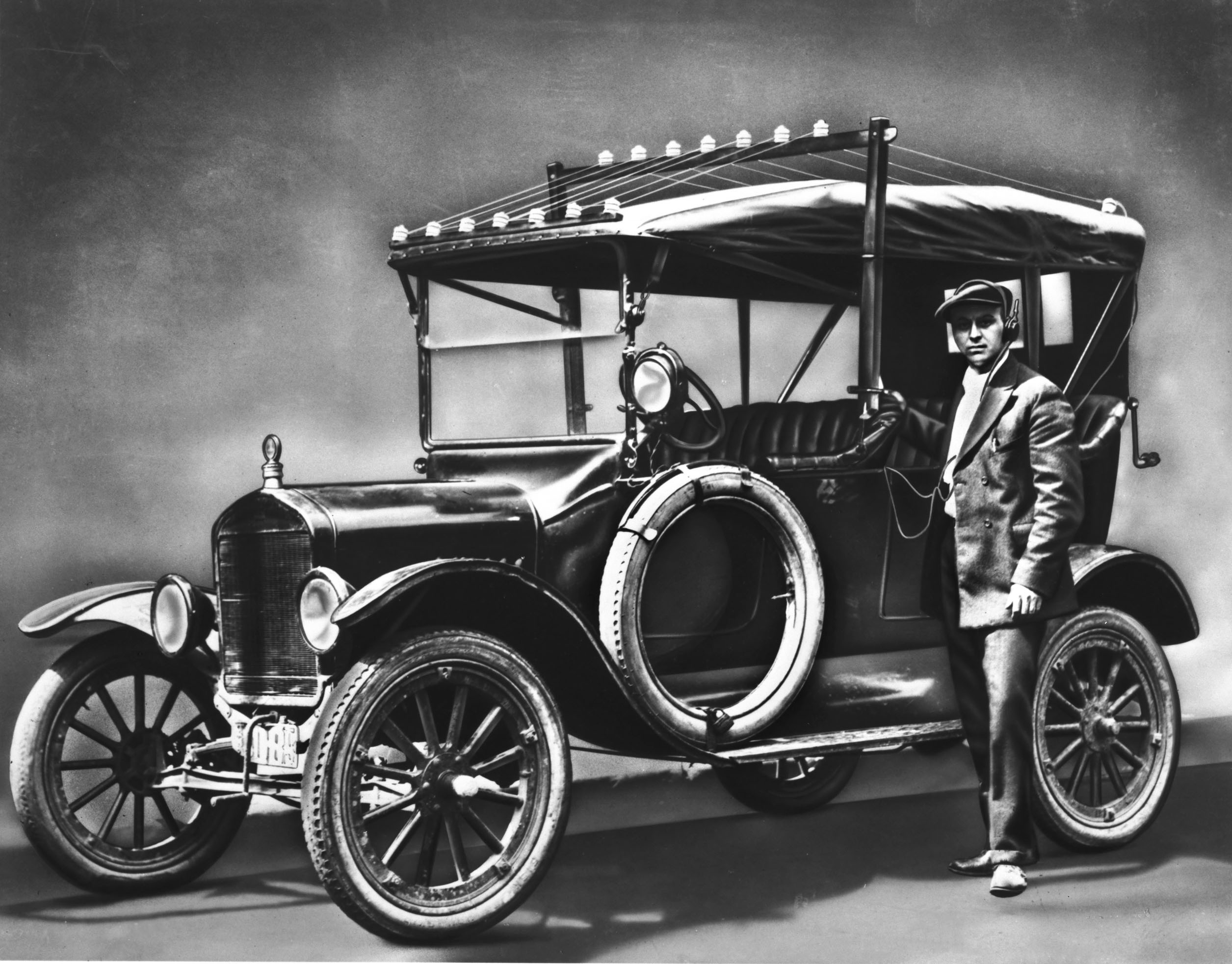 Journey through Radio History with ‘Ford Heritage Vault’ - ticycity.com